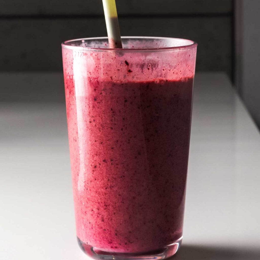 Easy Berry Juice with Greens | Laura Fuentes