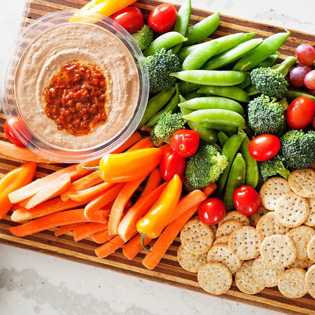 Hummus Platter Ideas You'll Make on Repeat | Laura Fuentes