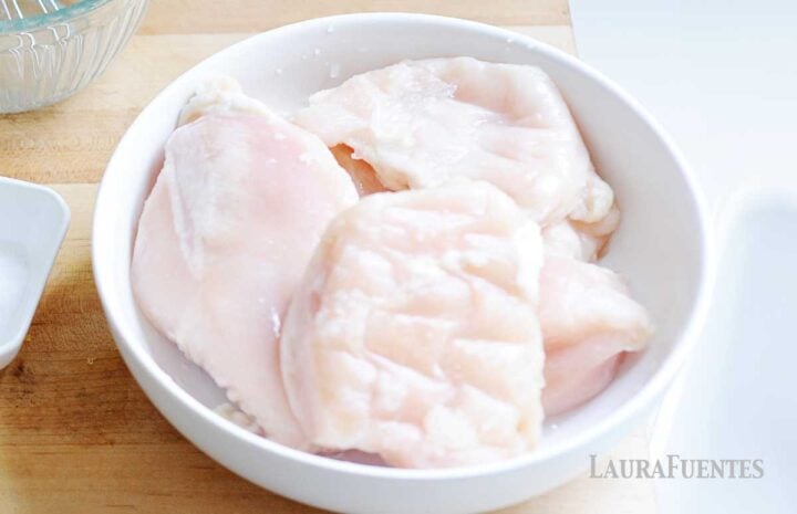 How to Defrost Chicken Quickly (3 Safe Methods!) | Laura Fuentes