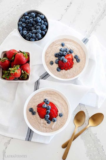 Simple Paleo Oatmeal in the Blender | Laura Fuentes
