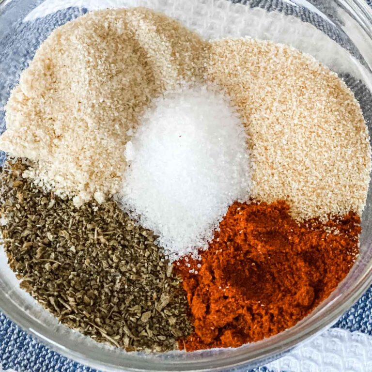 Simple Turkey Rub Recipe for Roasting, Smoking, or Frying