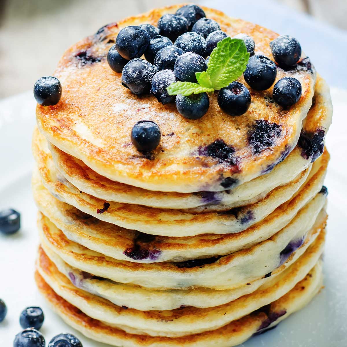 14 Blueberry Breakfast Recipes to Make this Summer | Laura Fuentes