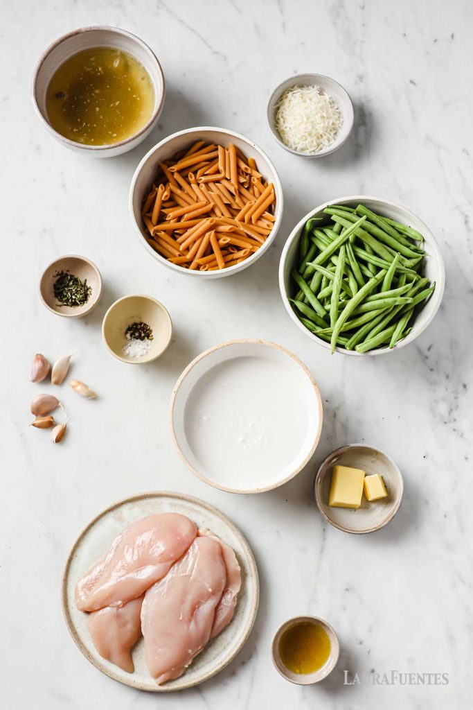 20-Minute Creamy Garlic Chicken Pasta | Laura Fuentes