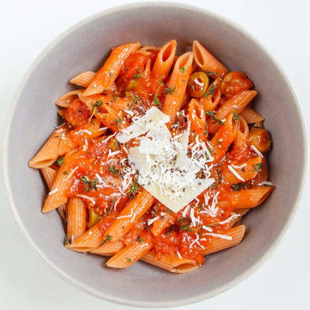 Roasted Red Pepper Pasta: Quick & Easy! | Laura Fuentes