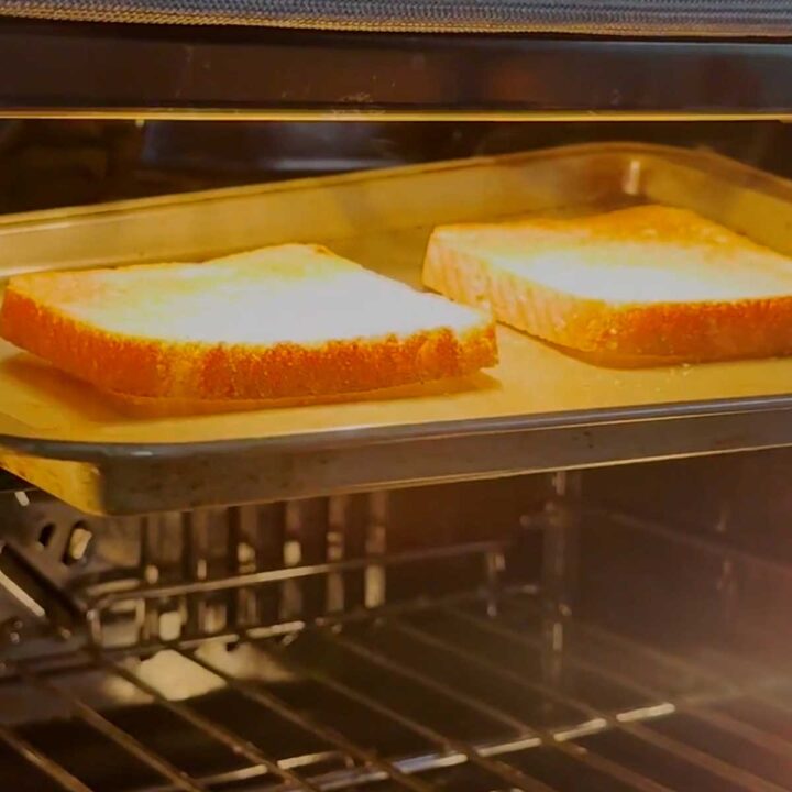 How To Make Toast in the Oven in 60 Seconds! | Laura Fuentes