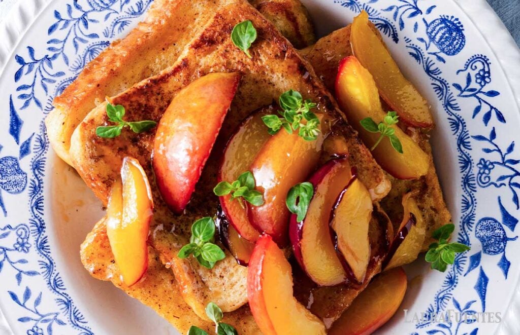 Easy Peach French Toast | Laura Fuentes