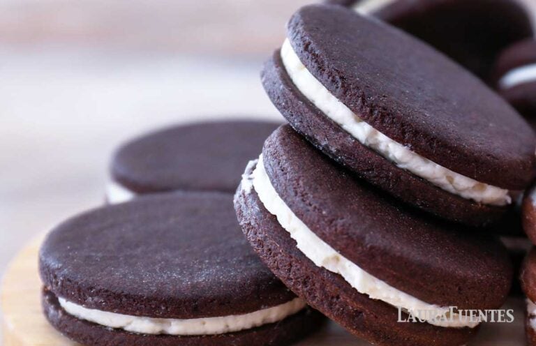 Homemade Oreos Recipe Step-by-Step | Laura Fuentes