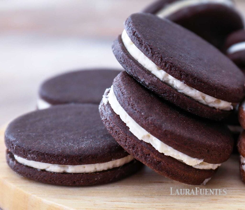 Homemade Oreos Recipe Step-by-Step | Laura Fuentes
