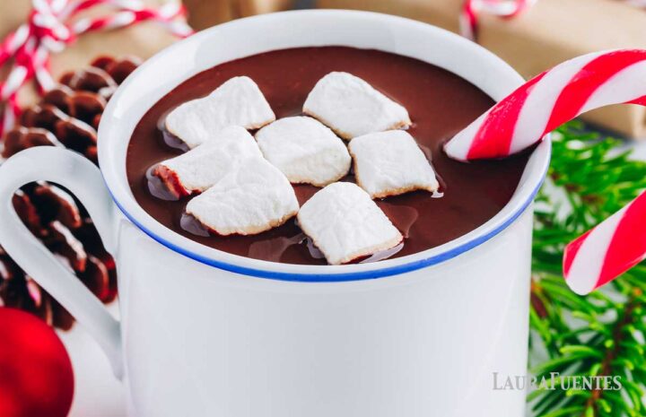 Christmas Hot Chocolate | Laura Fuentes
