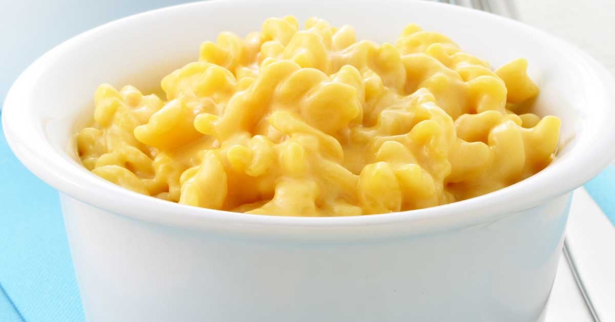 Creamy Macaroni and Cheese in a Mug | Laura Fuentes