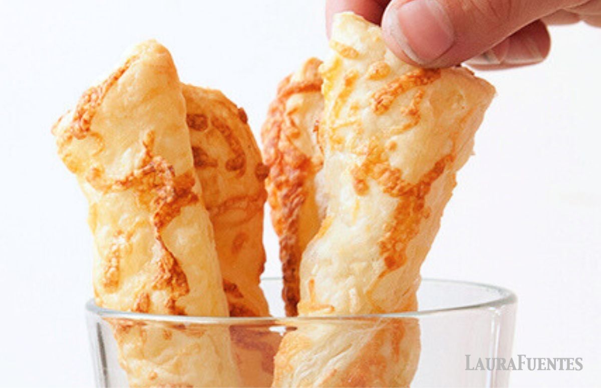 Cheese Straws Recipe - Easy Cheese Twists | MOMables