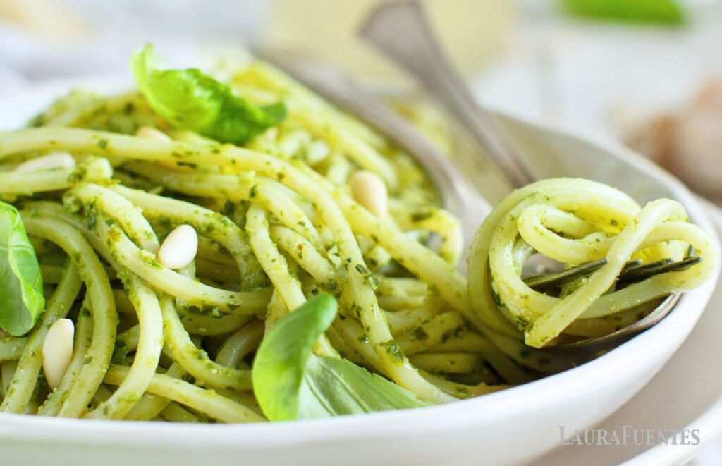 Pesto Spaghetti Pasta (Quick & Easy) | Laura Fuentes