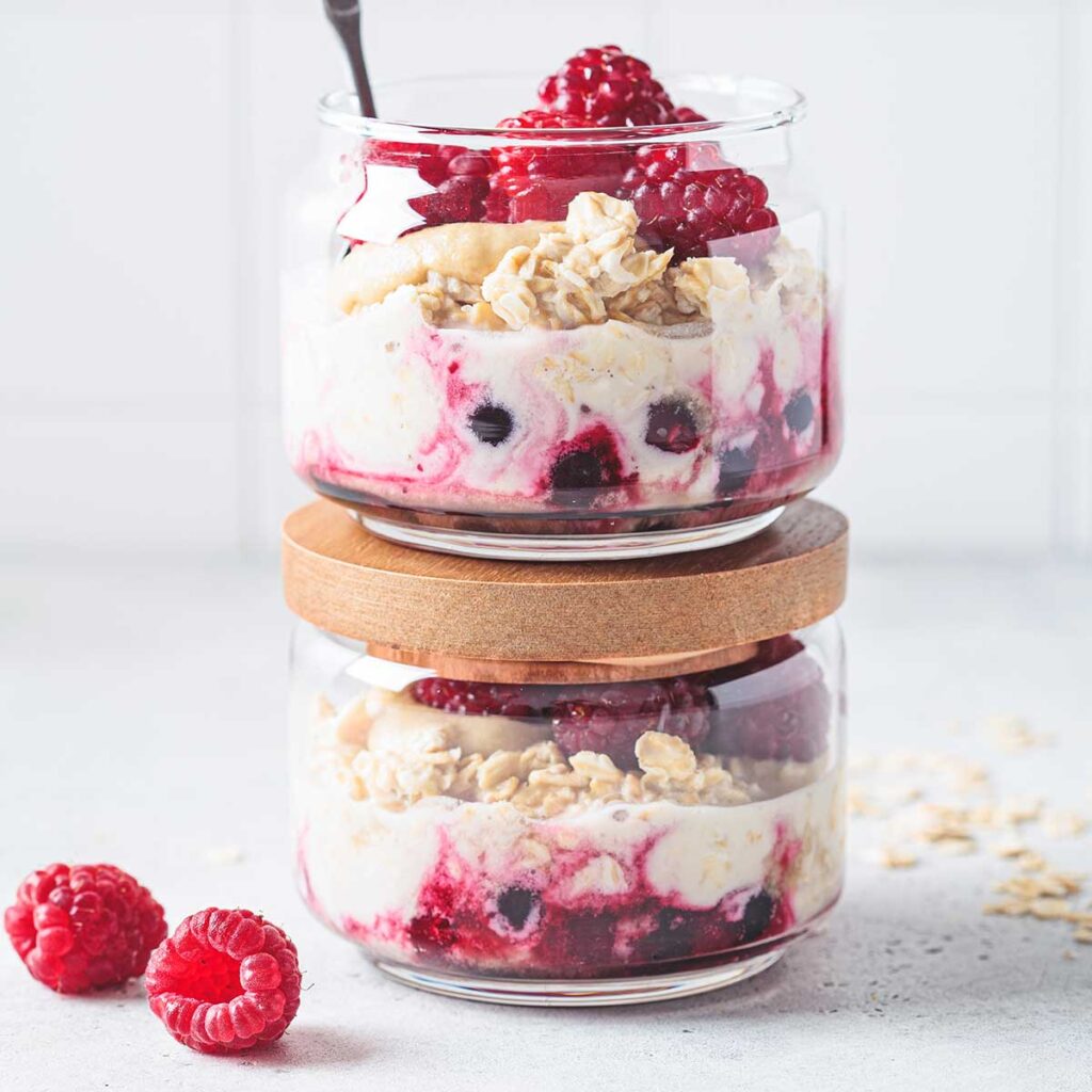 Easy Raspberry Overnight Oats Recipe